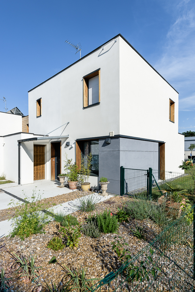 Paul Bouet Architecte, maisons en bande, Mordelles (35) - INTERVALphoto